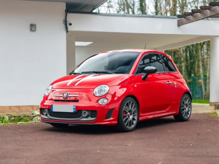 Abarth con Motor Ferrari: La Verdadera Historia | Máxima Velocidad